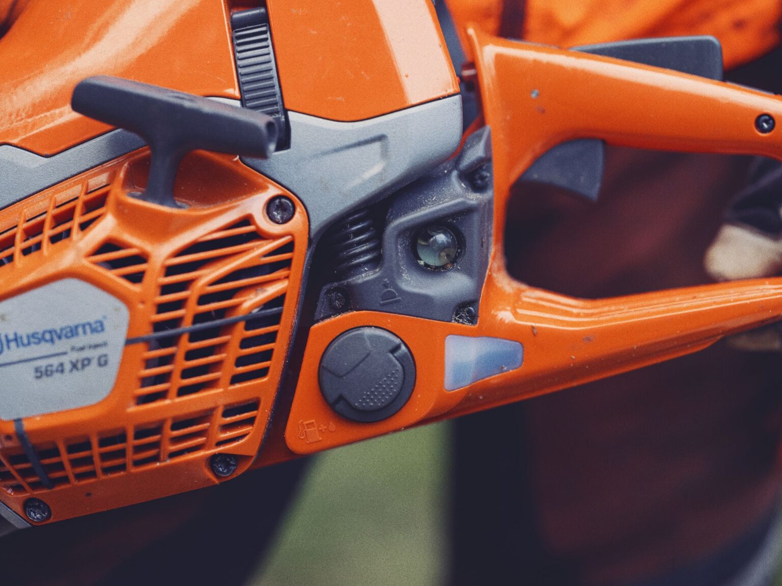 HUSQVARNA 564 XP Fuel Inject Kettensäge – Timbershop